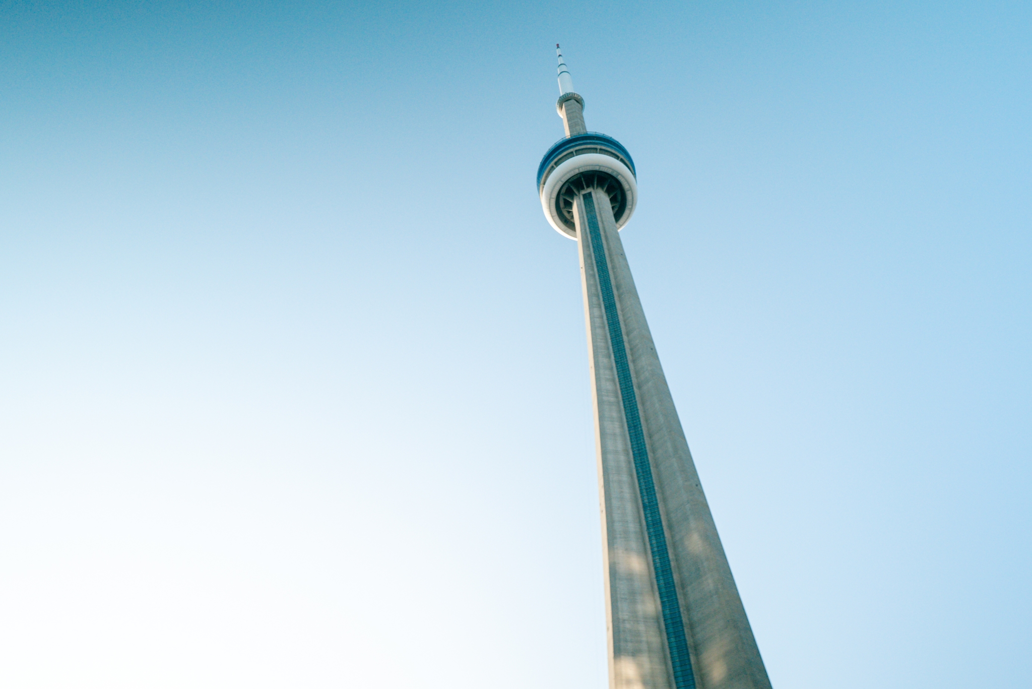 CN Tower in Toronto - See Sight Tours